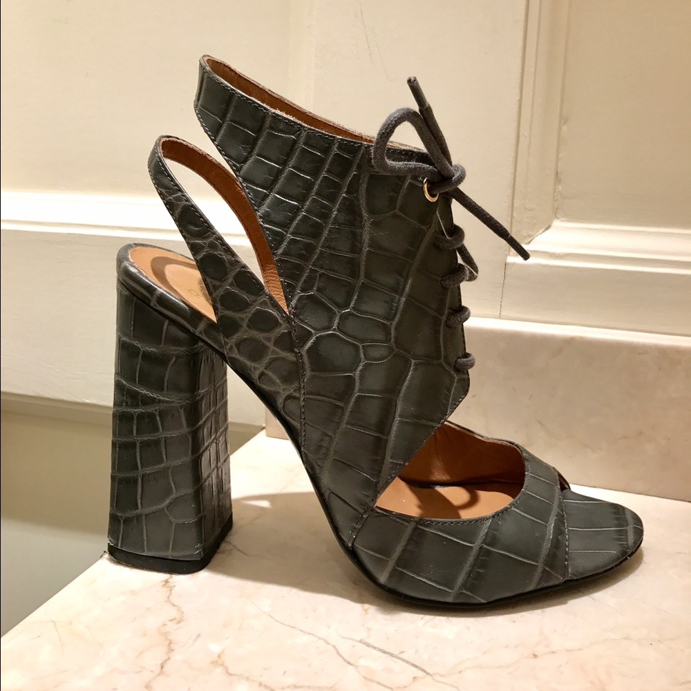Rare Raoul Italian Leather Croc Heels Grey 8 - Gem